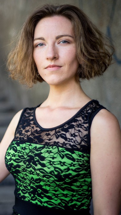 Andrea Nistor :: Goddess en Godasses